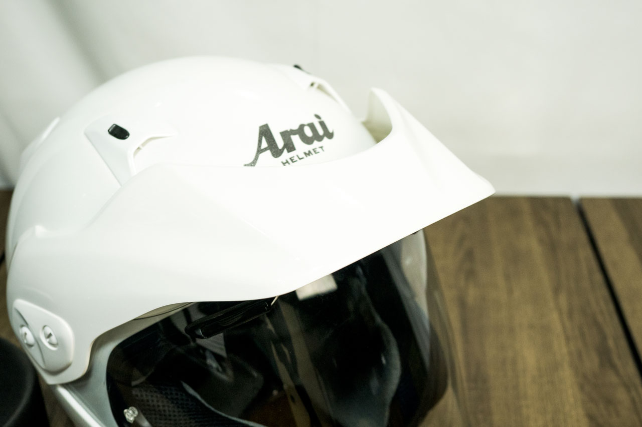 白バイのヘルメットは涼しさスゴい! ARAI CT-Zレビュー（WEBヤングマシン） | 自動車情報・ニュース - carview!