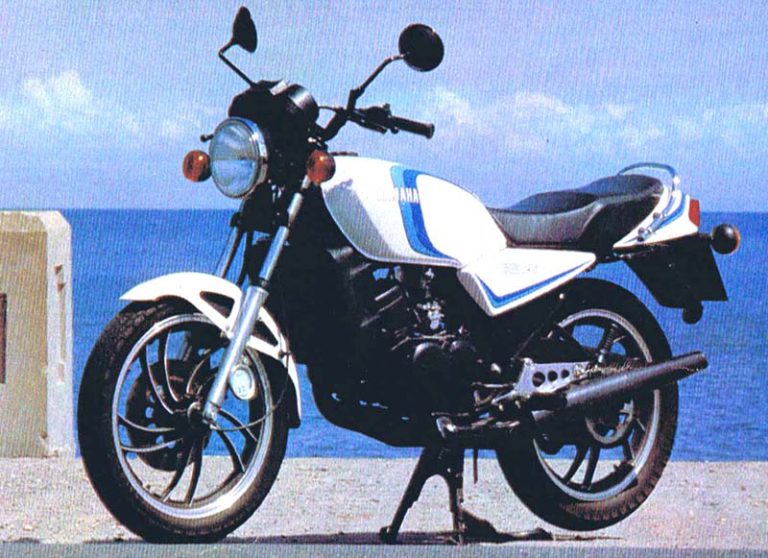 【復刻インプレ】ヤマハRZ250 (RD250LC)ヨーロッパ緊急試乗（WEBヤングマシン） | 自動車情報・ニュース - carview!