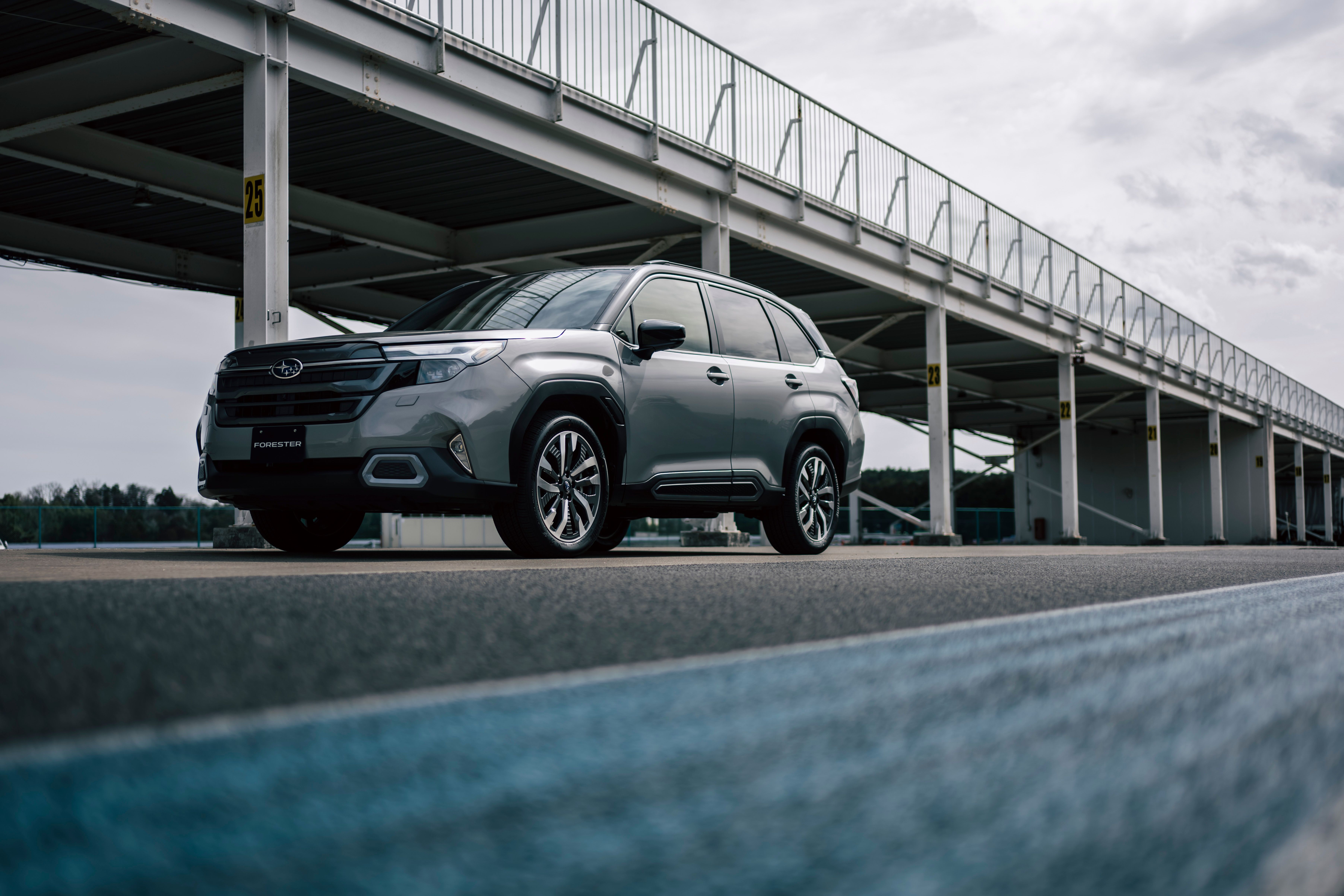 新型スバルフォレスター登場。よくカッコよく、そして快適に！──GQ新着カー（GQ JAPAN） | 自動車情報・ニュース - carview!