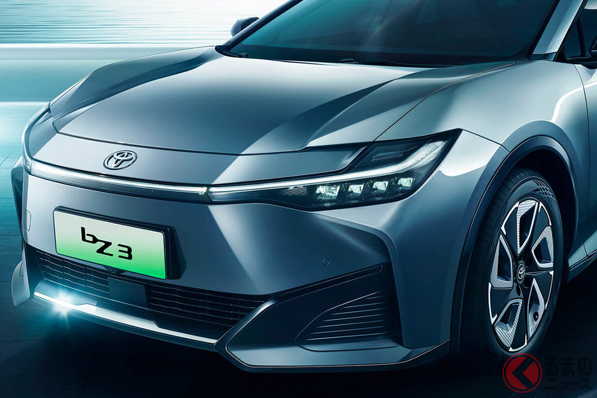 トヨタの新「4ドアセダン」がスゴい！ 新型「プリウス」より大きい＆斬新内装採用！ 謎の「bZ3」とは（くるまのニュース） | 自動車情報・ニュース - carview!