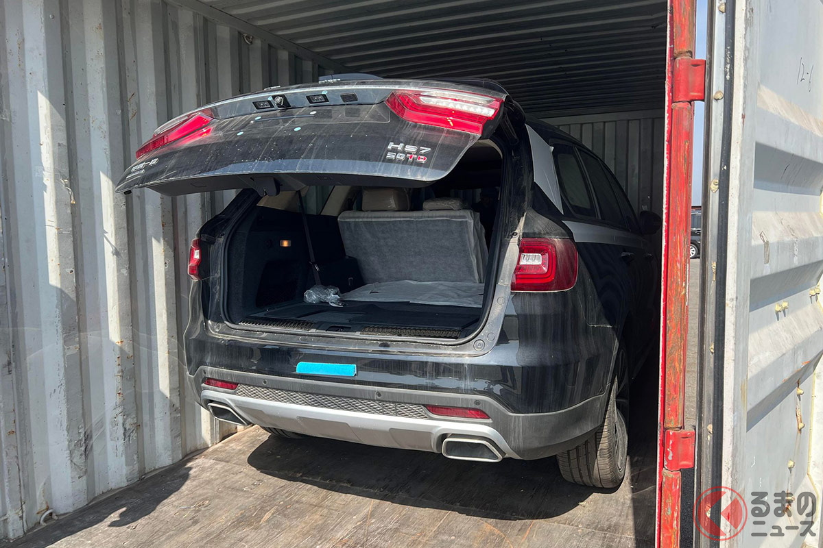 まさかの新型「高級3列SUV」投入か 高級ブランド「紅旗HS6」先行公開!? 全長5m級モデルを中国市場に（くるまのニュース） | 自動車情報サイト【新車・中古車】 - carview!