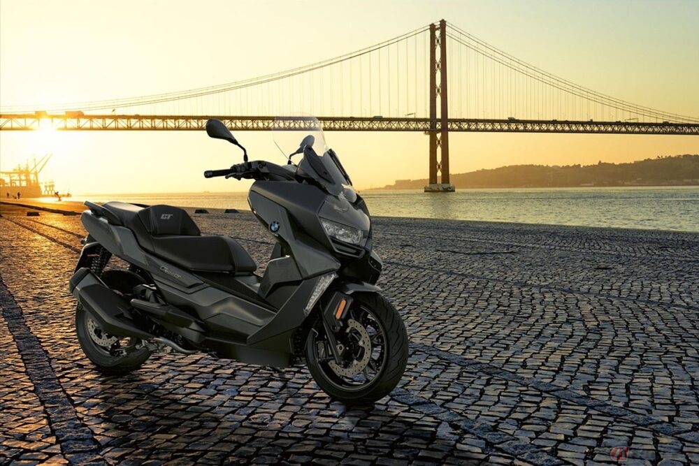 BMW Motorrad「C400X／C400GT」新型公開 走行安定性を向上したミドルサイズ・スクーター（バイクのニュース ） | 自動車情報・ニュース - carview!