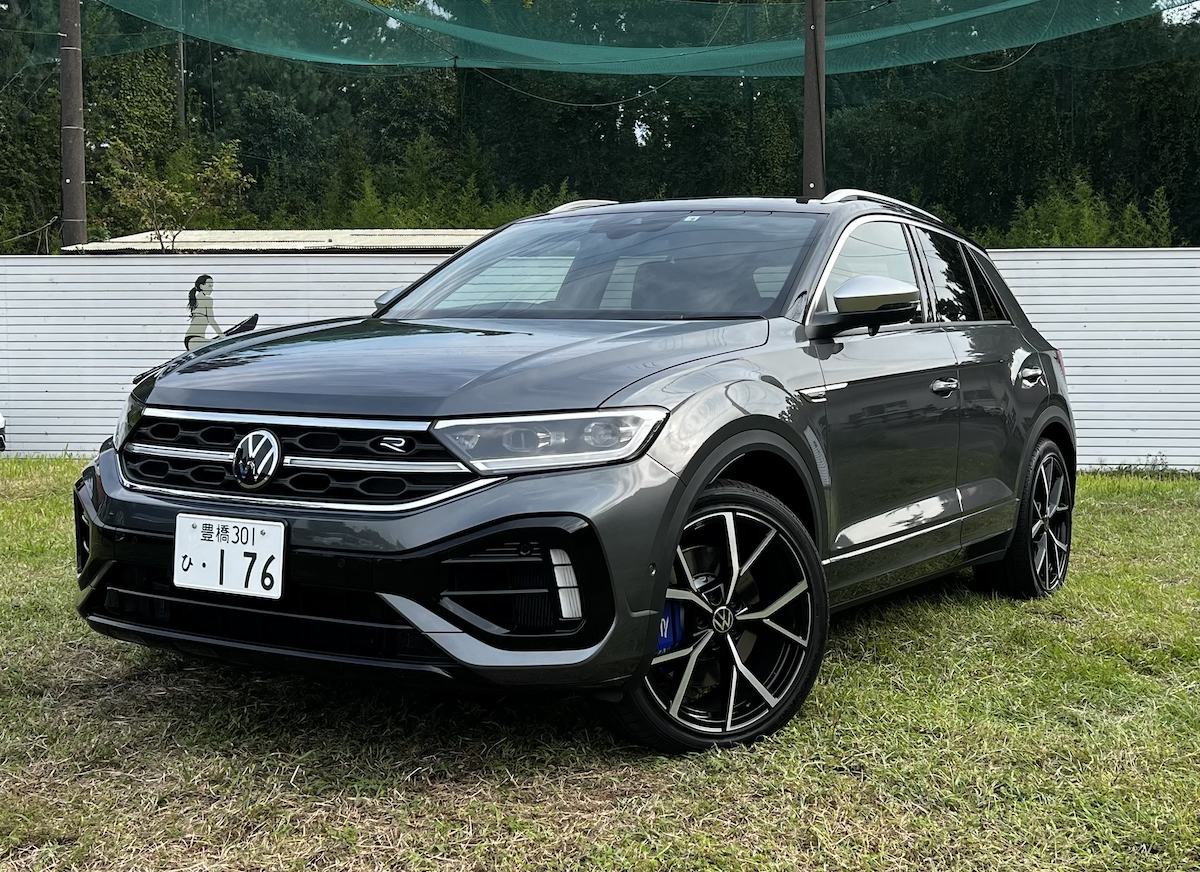 【フォルクスワーゲン新型 T-Roc 試乗記】 「R」の大トルクが放つ魅惑の存在感（Auto Prove） | 自動車情報・ニュース - carview!