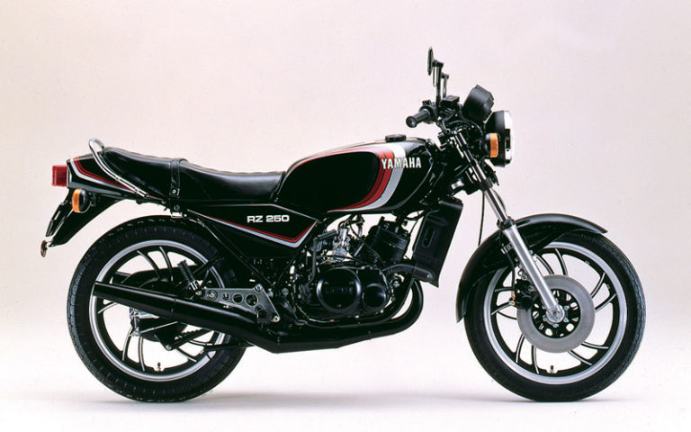 ヤマハ「RZ250」＆「RZ350」試乗インプレッション【あの頃の中型 #3】〈動画〉（WEBヤングマシン） | 自動車情報・ニュース - carview!