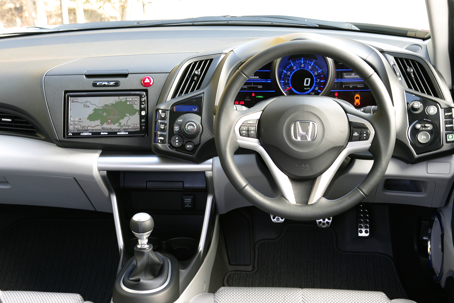 いまが買い？ 1代限りで消滅したハイブリッドスポーツカー「CR-Z」の魅力とは（WEB CARTOP） | 自動車情報サイト【新車・中古車】 - carview!