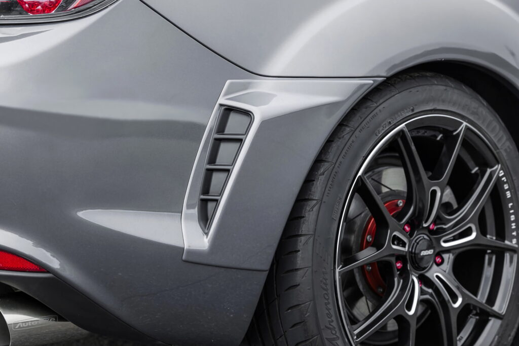 AutoExe、登場から19年目のRX-8に高限界のコンプリートモデル新登場。チューニングキット「SE-07S」新発売（カー・アンド・ドライバー） | 自動車情報・ニュース - carview!