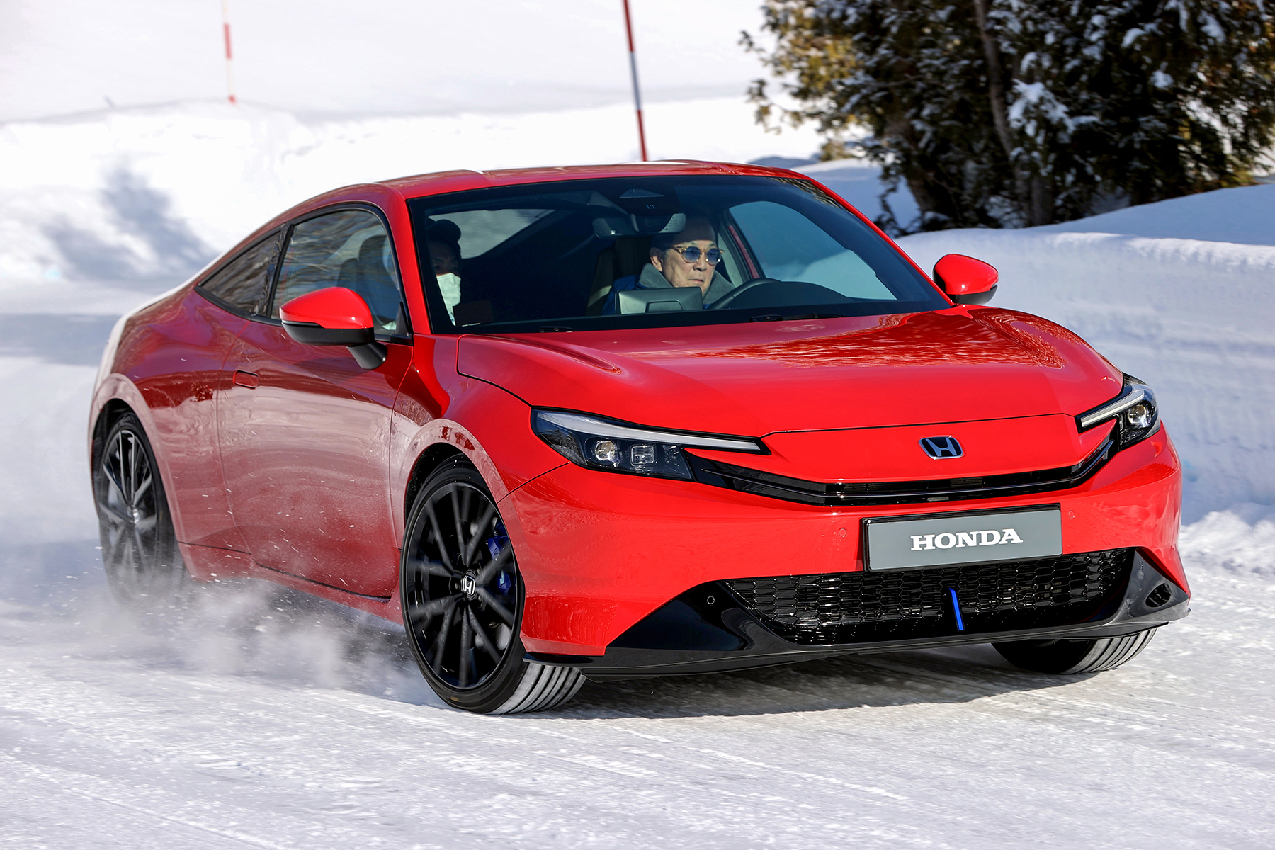 【試乗】雪上で市販前のプレリュードを全開走行！ ホンダの次世代e:HEV 4WDシステムも試した（WEB CARTOP） | 自動車情報・ニュース - carview!
