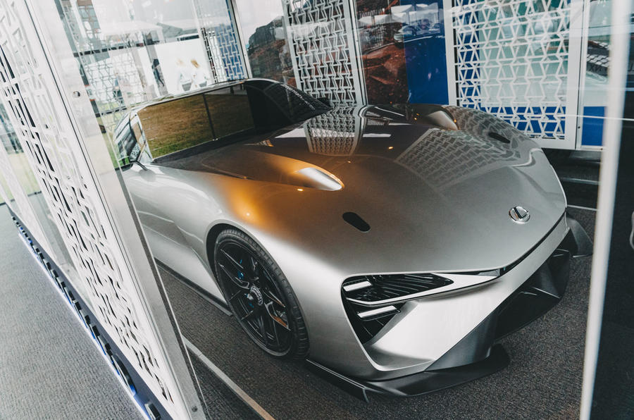 早くも実車公開 レクサスLFA後継 次世代電動スーパーカー、2030年までに発売目指す（AUTOCAR JAPAN） | 自動車情報・ニュース - carview!