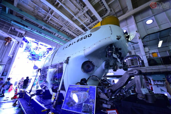 JAMSTECが突如「しんかい6500」の新母船を公開！ 現用船は“深刻な老朽化と能力不足”が問題に（乗りものニュース） | 自動車情報・ニュース - carview!