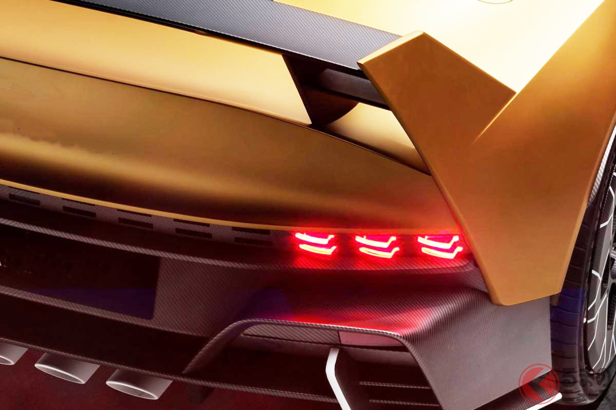 「V12＋6速MT」搭載！ “700馬力”超え新型「斬新顔スポーツカー」世界初公開！ 巨大ウイング＆“センター4本出しマフラー”がカッコいい！ 約4億円の「ヴァリアント」発表（くるまのニュース ...