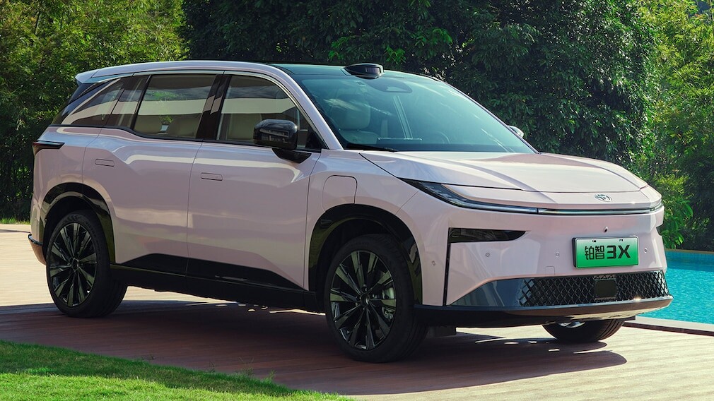 【大パニック！】トヨタが中国でわずか224万円相当の新型電動SUV「トヨタ bZ3X」を発売すると注文殺到でサーバークラッシュ！（AutoBild Japan） | 自動車情報・ニュース ...