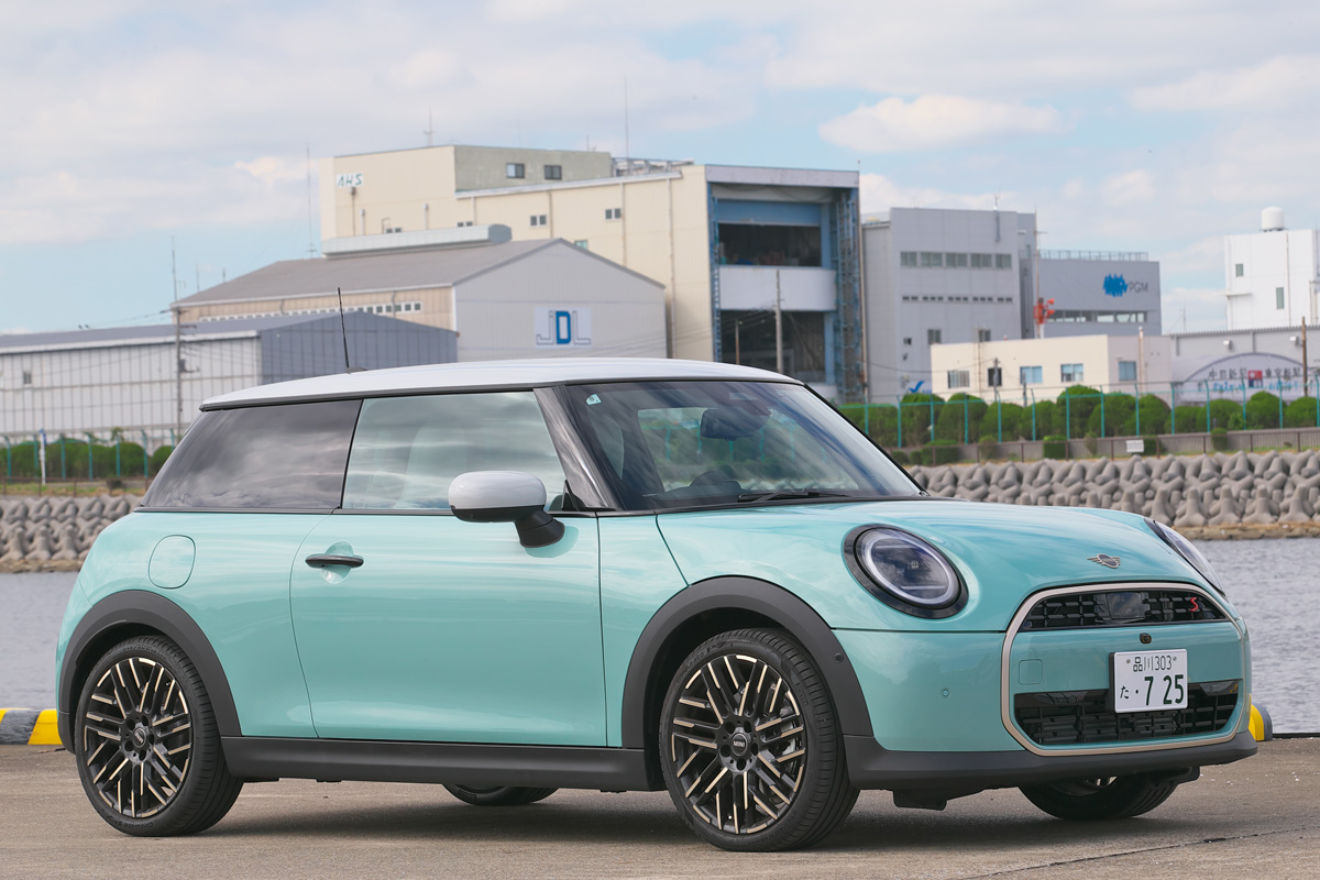 最先端を走り続ける小さな高級車、MINI「COOPER S」の魅力（@DIME）(ヘッドライン) | 自動車情報・ニュース - carview!