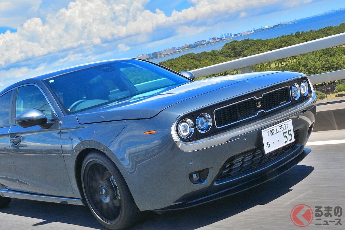 光岡の最新「“旧車デザイン”スポーツカー」が凄かった！ 「ケンメリ風」丸目4灯×6速MT採用！ 待望の「市販モデル」は“走り”も懐かしい？ カスタムカー「M55」の仕上がりは？（くるまの ...