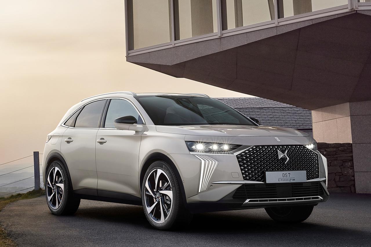 大幅改良された「DS7」が日本デビュー。DS クロスオーバーSUVのフラッグシップ（Webモーターマガジン） | 自動車情報・ニュース - carview!
