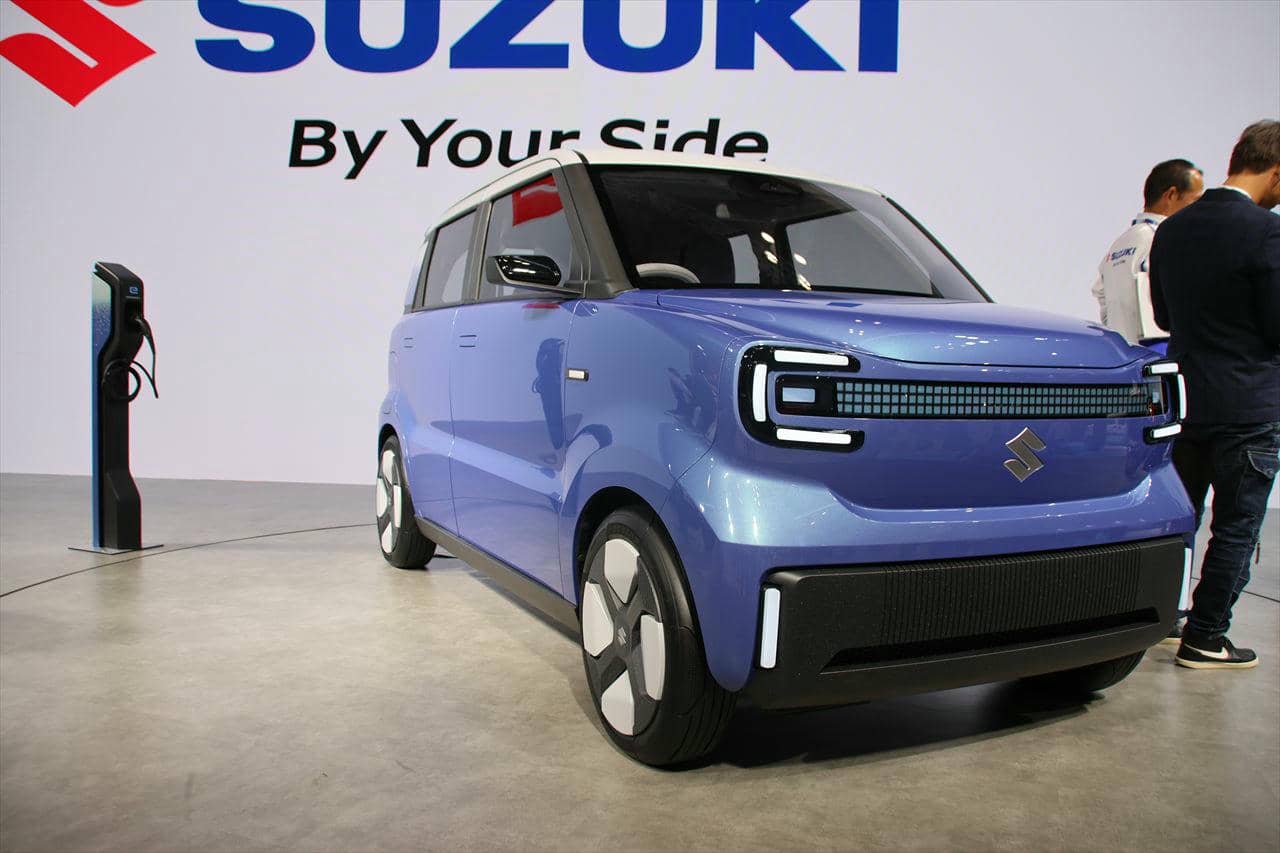 軽EV「Vision e-Sky」を世界初公開。スズキが描く「人々に寄り添う」モビリティの未来像【JMS2025】（LEVOLANT） | 自動車情報・ニュース - carview!