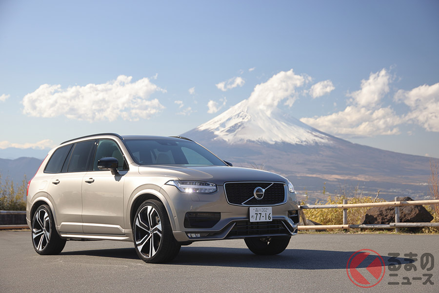 800万円超＆全長5mなのになぜ若いファミリーに人気？ ボルボのフラッグシップSUV「XC90」の個性とは（くるまのニュース） | 自動車情報サイト【新車・中古車】 - carview!