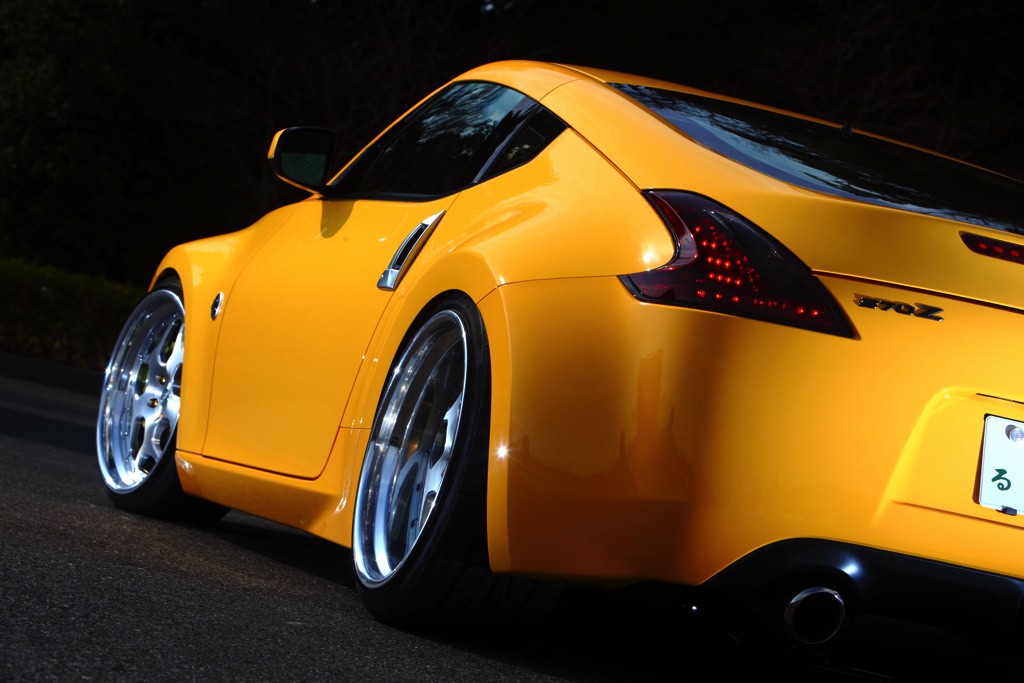 車高とホイールだけで魅せる挑発的な極低フェアレディZ(Z34)！（web option） | 自動車情報サイト【新車・中古車】 - carview!