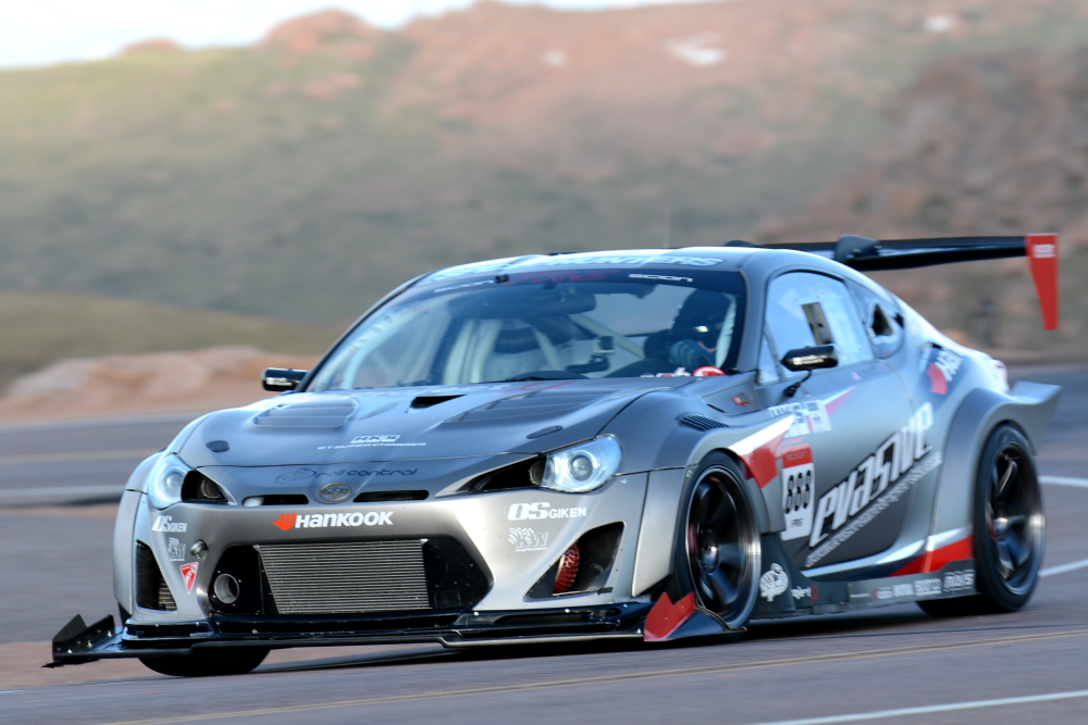 【パイクスピーク2016】サイオンFR-S改め「トヨタ86」10分切り達成なるか？（WEB CARTOP） | 自動車情報・ニュース - carview!