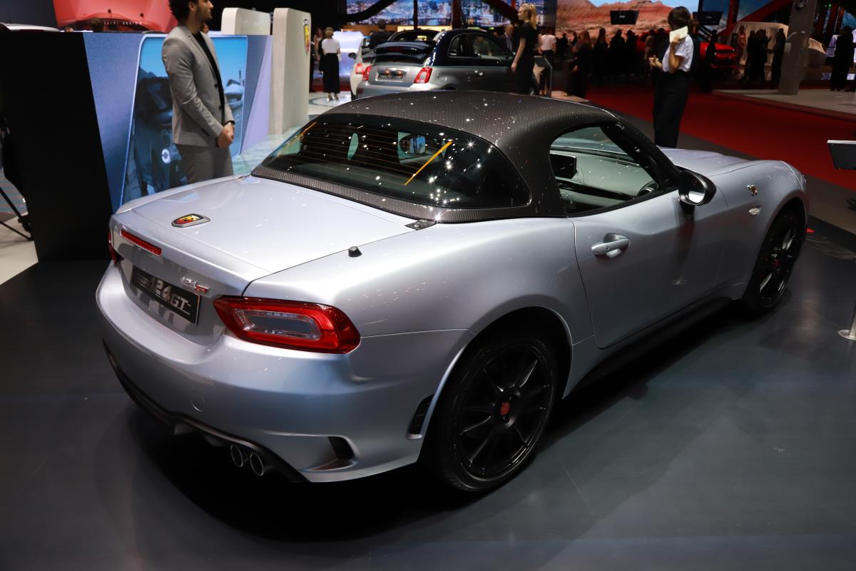 ロードスターにも流用可能!? アバルト124GTにハードトップを装着したクールなモデルが登場！（WEB CARTOP） | 自動車情報サイト【新車・中古車】 - carview!